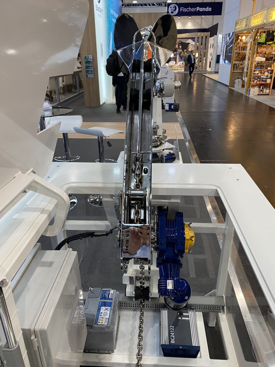 Retractable anchor arm - Born out of innovation