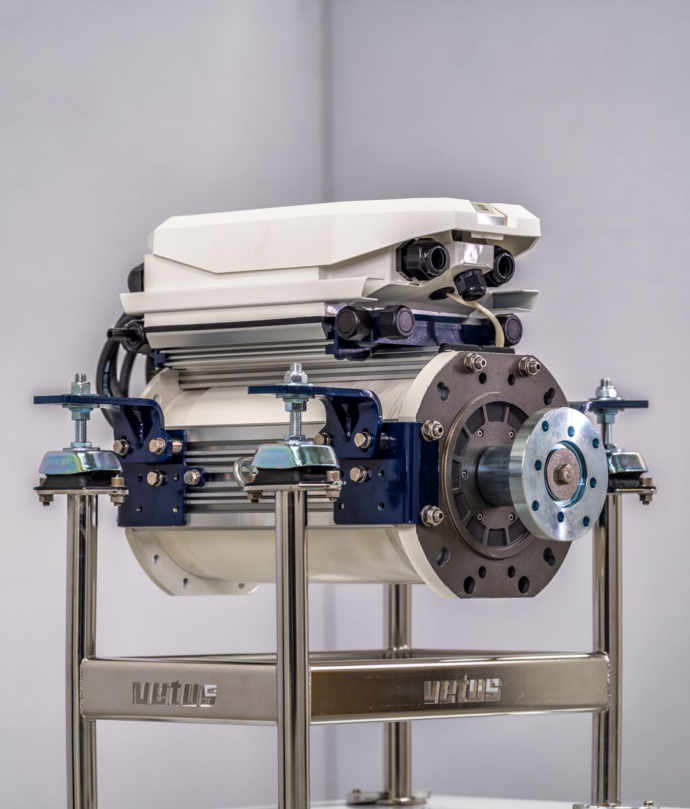 NEW E-LINE 22 kW electric inboard marine propulsion motor